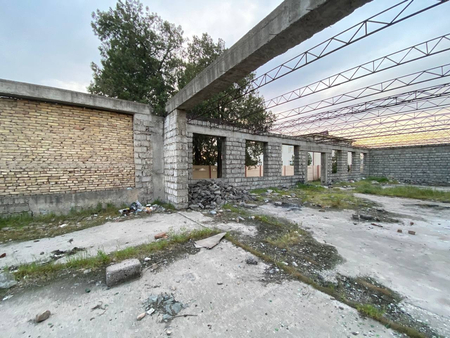 Срочно продается участок с постройкой