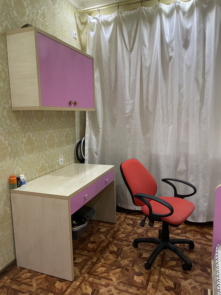 Мебель для девочек в комплекте (в идеальном состоянии)