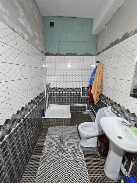 2 xonali 42m² 1-qavat uy sotiladi