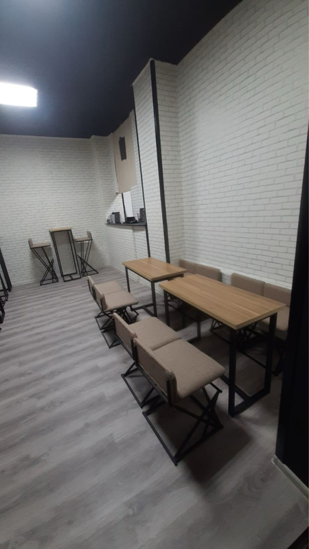 Kafe uchun mebel