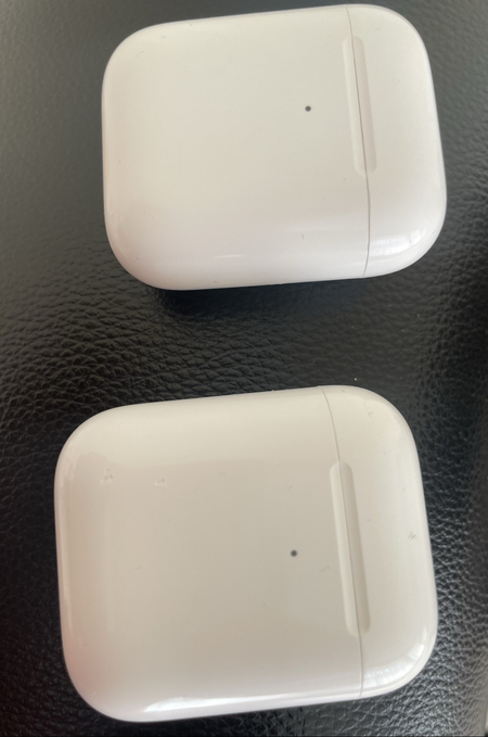 Airpods 2.2 только кейс оригиналные (без наушника)