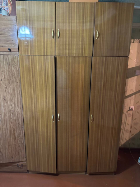 Mebel sotaman xolati xammasi yaxshi restavratsiya bo'gan