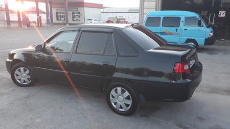 Автомобиль нексия 2