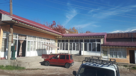 Parkent tumani Zarkent qishlog‘ida Magazin Milliy taomlari kafesi