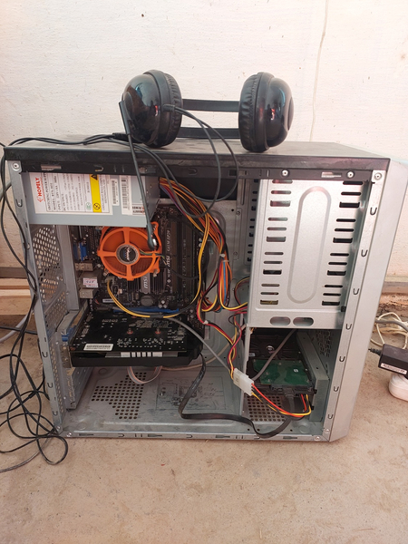 Kompyuter sotiladi monitor 19