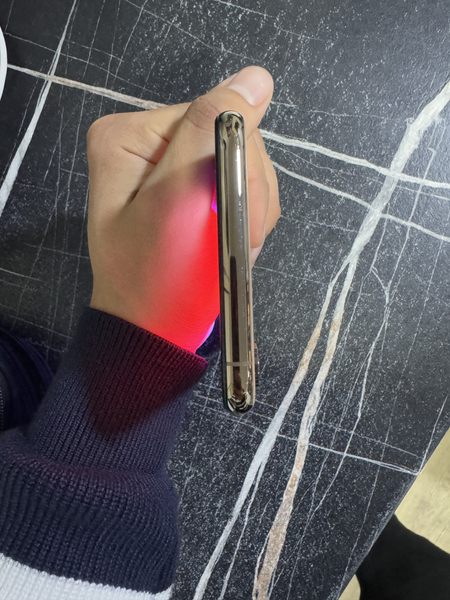 Srochno Iphone Xs max 256 Gold