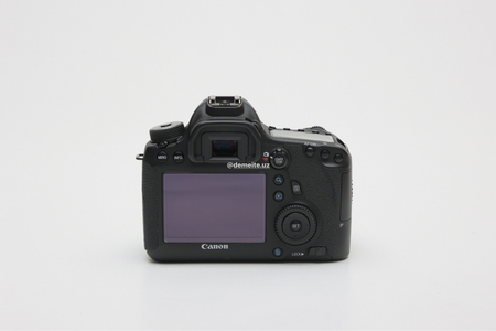 Canon EOS 6D Body+ Bustr: 14.303 Probeg
