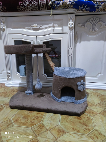 Домик для кошек. Когтеточка