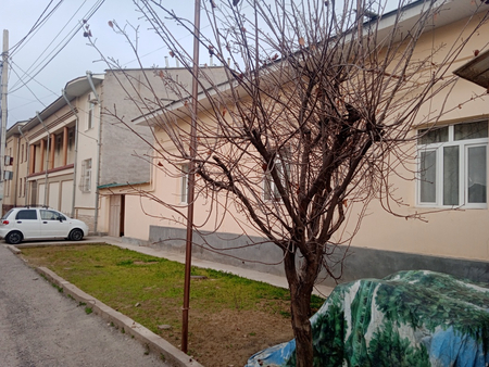 Участка сотилади 6 сотх,