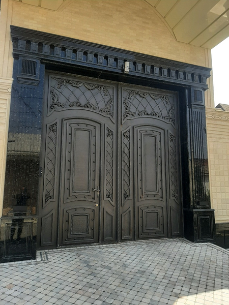Покраска варот,перил,заборов.