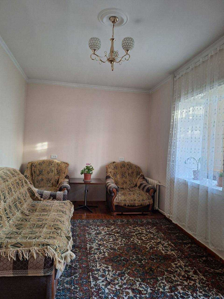 ул.Новомосковская-Катта Дархан 9 поликлиника 2-комн 3/4 50 кв.м мебель