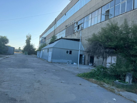 Продаётся частная 1,5 га. производственная база.