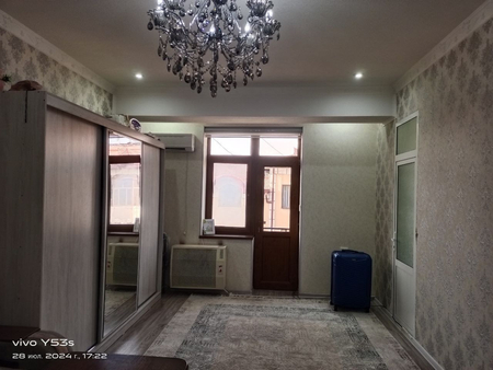 В отличном районе продаётся 1 комнатная квартира  на 1 Этаже   в 4х эт