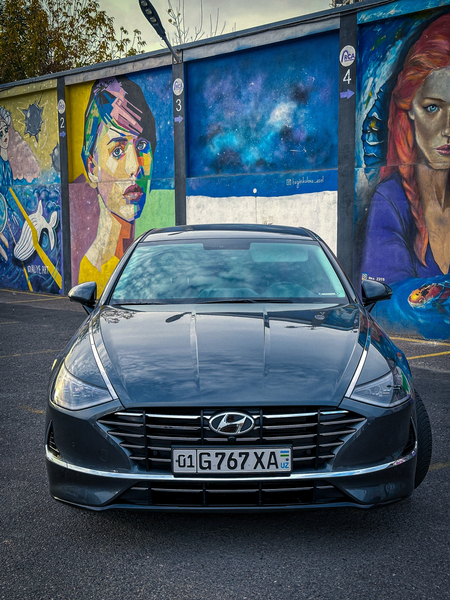 Hyundai Sonata Travel позиция, 2022 год ноябрь,30 000 км пробег чистая
