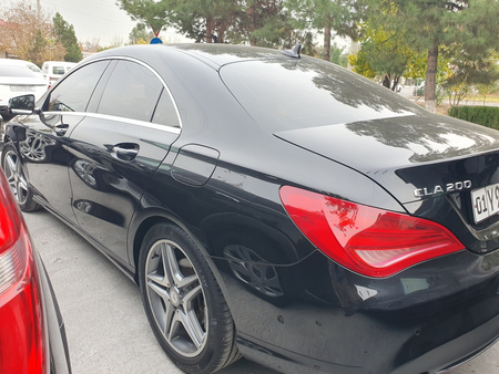 Mersedes Benz. CLA 200. Yil 2015. Yurgani 140000. Narxi 21600