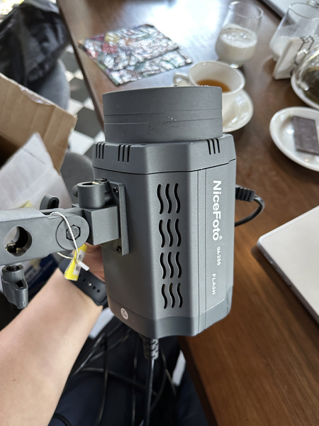 Вспышка Yongnuo и студийный свет NiceFoto GE-200