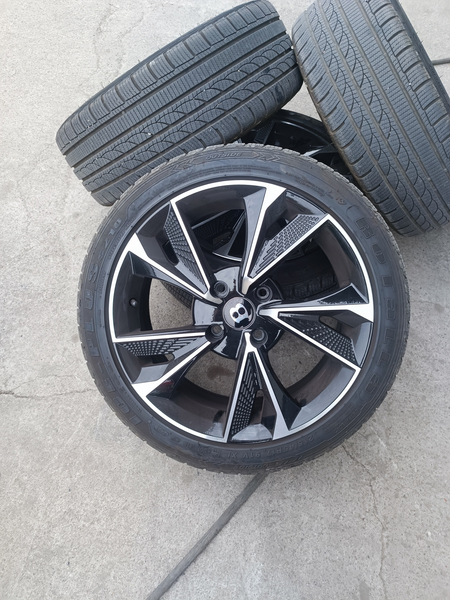 Диск,балон янги 215/45/17 audi