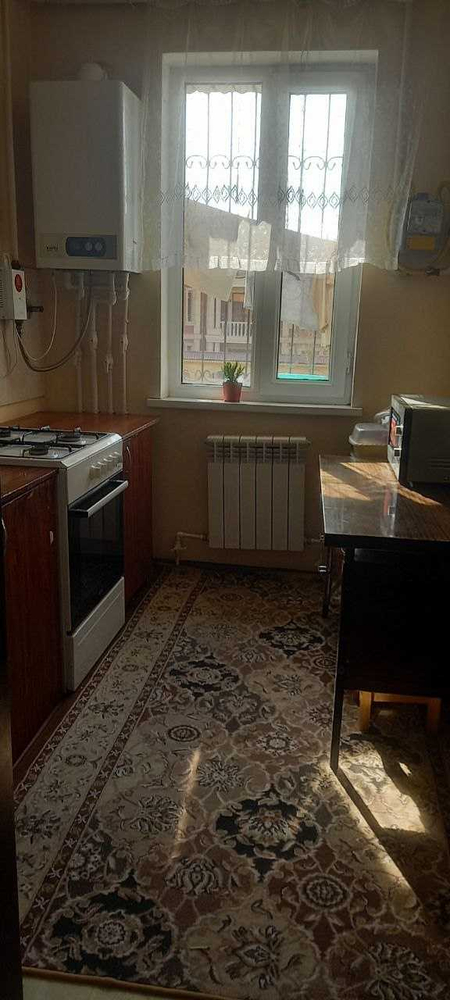 Sergili 3 bekatti oldi 2dom 2xona 48 kv srochna sotiladi 65000$