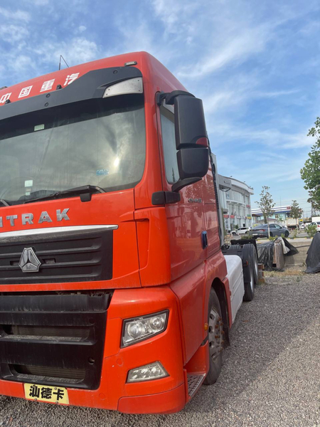 SITRAK Тягач газовый 2019 Тошкенда Сергелий