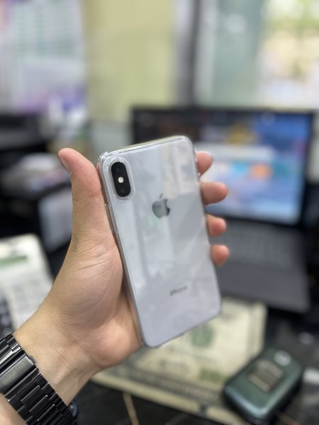 IPHONE X/64GB. LL/A. Коробкаси бор. Face ID ишламайди. Доставка бор.
