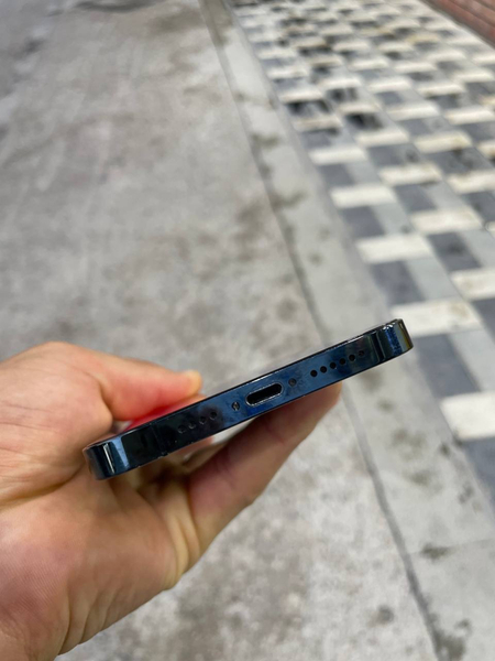 Iphone 12 pro max sotiladi