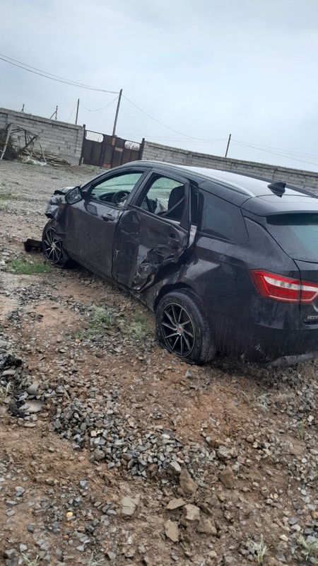 Lada vesta sotiladi avarenniy yili 2019 yurgani 1 krug benzinda