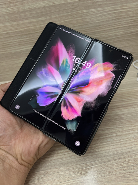 Samsung Z fold 3