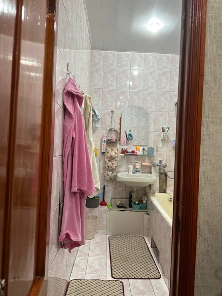 Продается  квартира в Мирзо Улугбекском  районе.