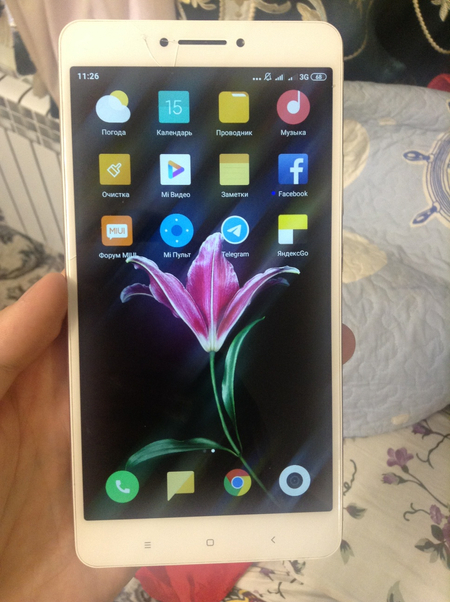 MI MAX 1, MI MAX 2 sotiladi. Narx donasiga yozilgan