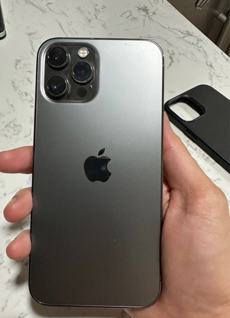 Iphone 12 pro 128 GB 79% Battareka.