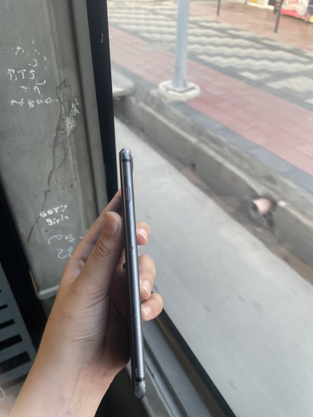 Iphone 8  plus 64 gb