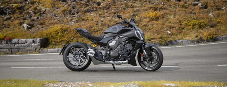 Мотоцикл Ducati Diavel V4