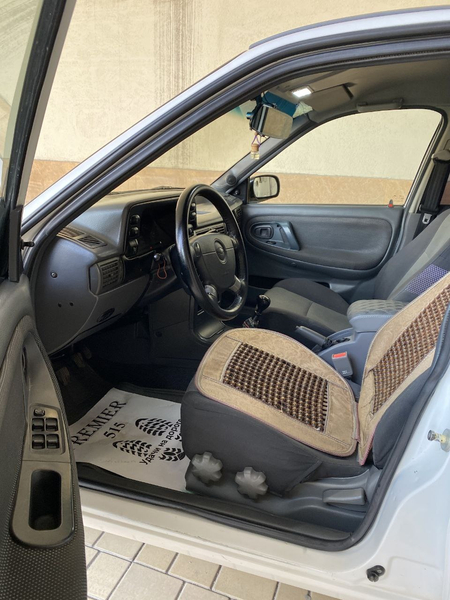 Daewoo Nexia 1 sons .1.5 tramblerr xolati ideal srochna sotiladi.