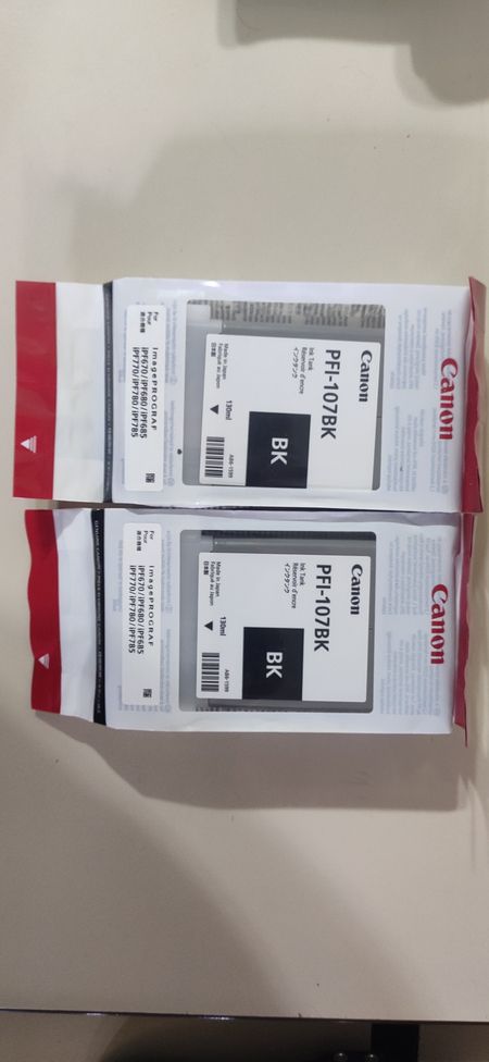 Canon pfi 107 bk картридж для Canon плоттеров
