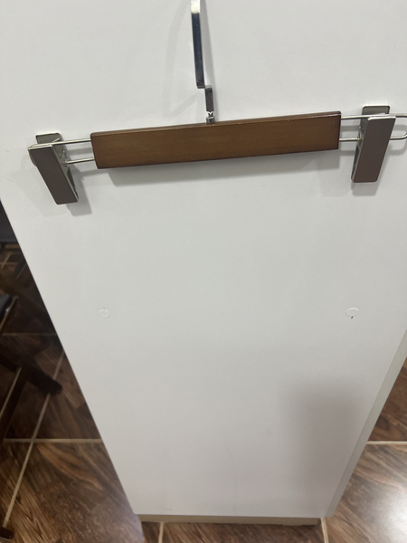 Продаются вешалки для одежды в большом количестве
