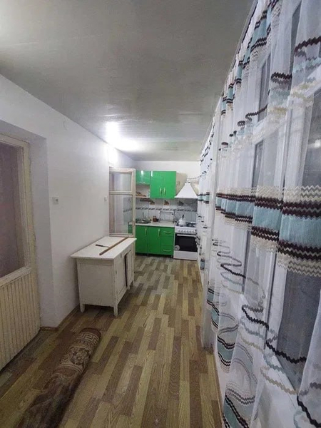Продается 4 комнатная Чиланзар 9 Ин яз