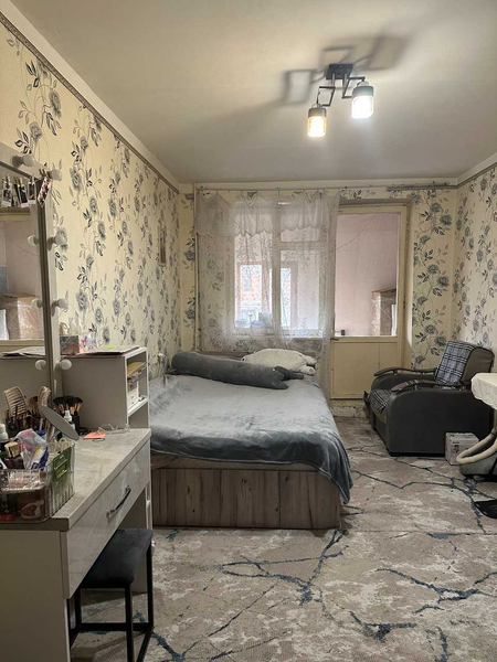 Срочно продам 2х ком квартиру на куйлюке 1 ор-р Корзинка