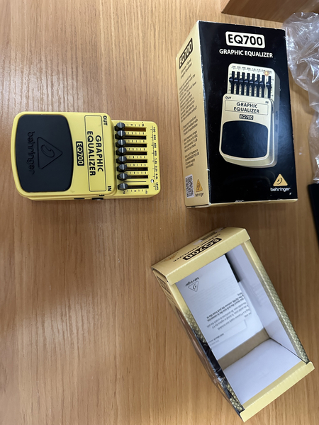 Behringer Графический Эквалайзер EQ700