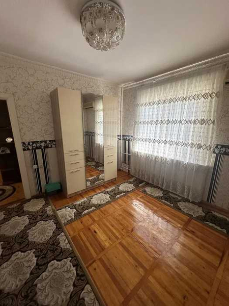 ID 586 Сдаётся 2-комонатная Большой квартира в самом Центре города