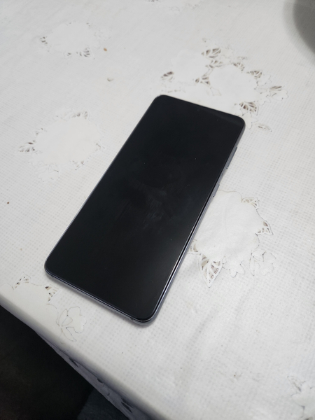 Galaxy s21 8/128GB