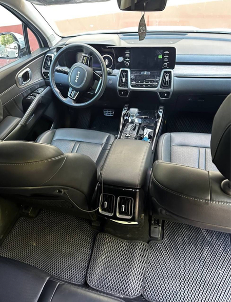 KIA SORENTO 2023 yil 2,5 motor 5 ta òrinlik