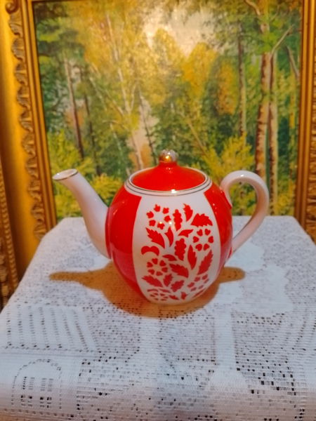Чайники красивые