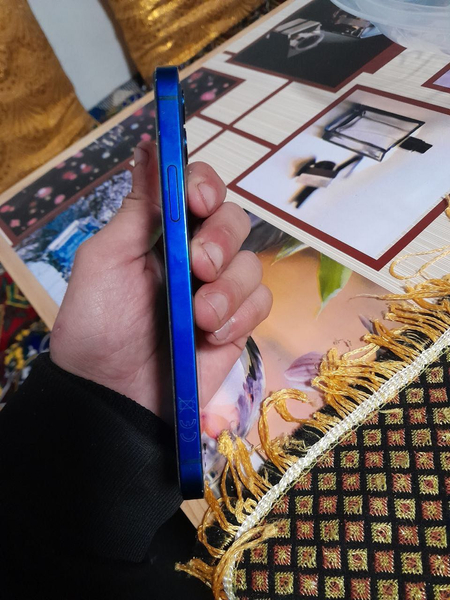 Iphone 12 sotiladi