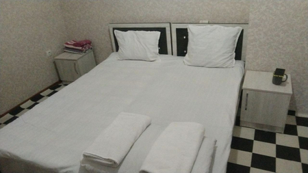 ARZON HOSTEL оилага хона 200000 ёлгизларга 40000