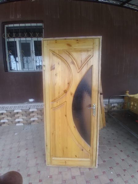 Двери продаётся б/у