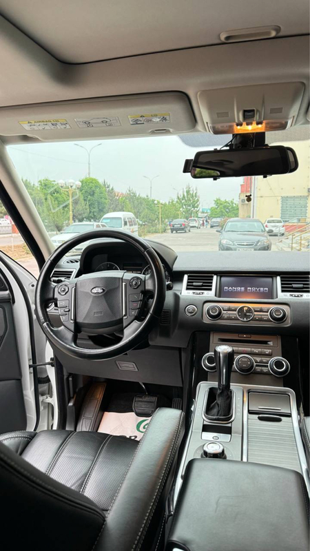 Land Rover Renge Rover 2011 yil