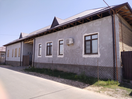 Уй сотилади. 5 сотих