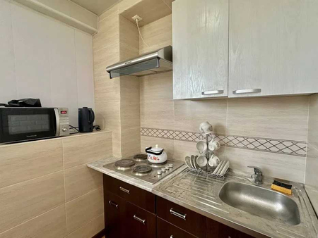 Срочно! На Бобуре - 3х ком, 78 м², С ремонтом + мебель и техника