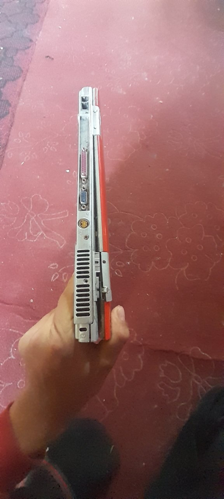 Acer notebook sotiladi