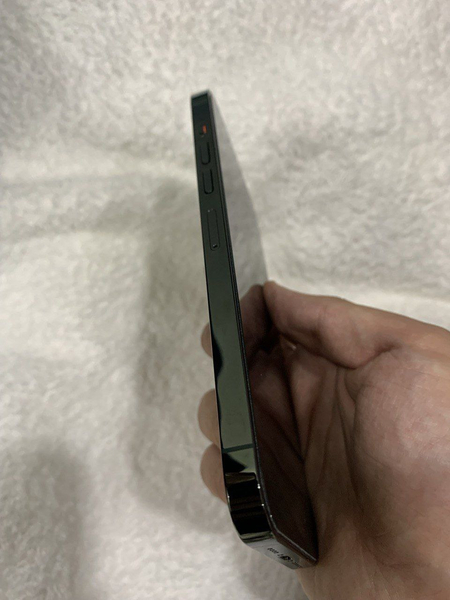 Iphone 13 pro yashil